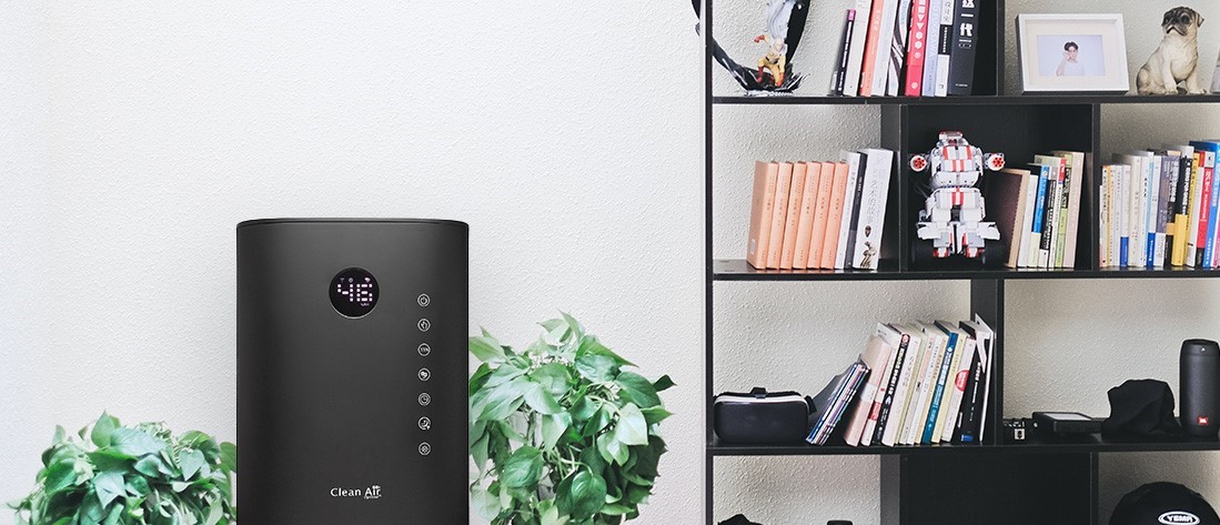 Humidifying indoor air